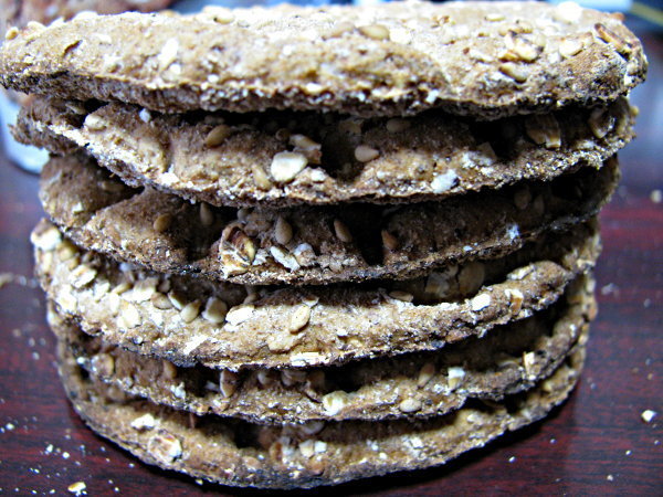 『クネッケブロード・フレールクォーン（KNACKEBROD FLERKORN Crispbread multigrain）』をIKEAで買って ...